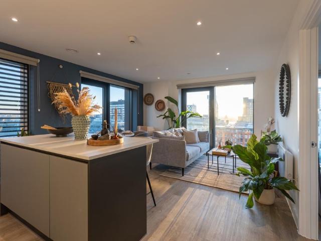 3 bedroom flat to rent