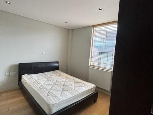 3 bedroom flat to rent