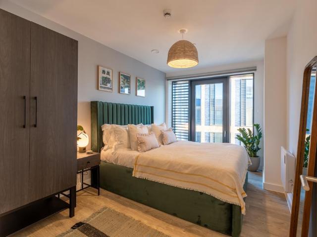 3 bedroom flat to rent
