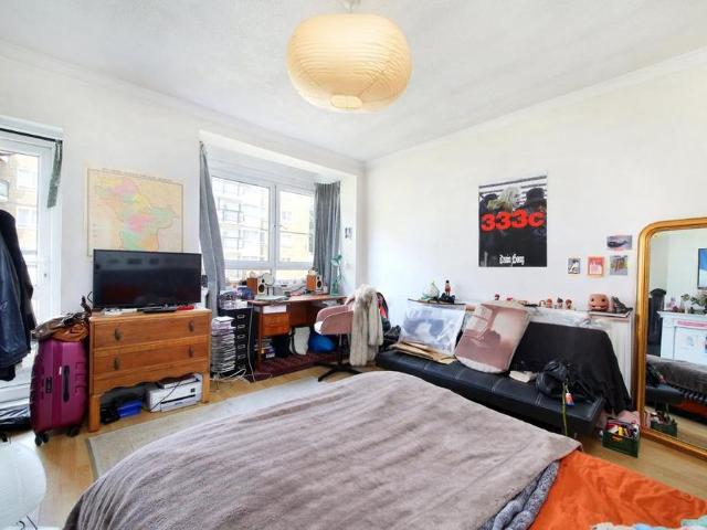 3 bedroom flat to rent