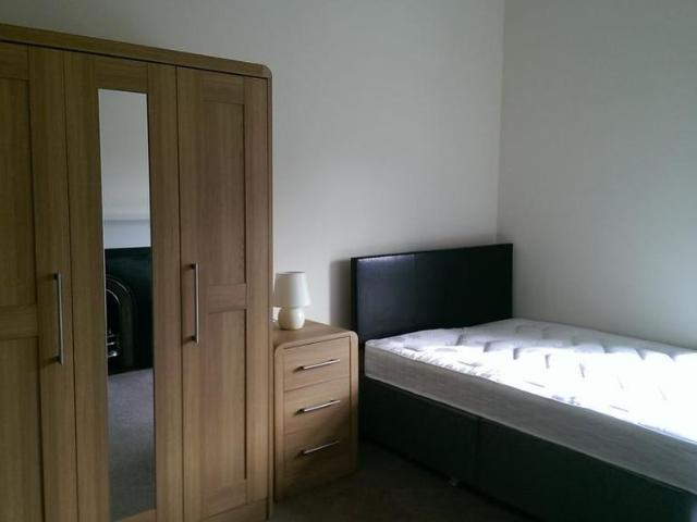 3 bedroom flat to rent