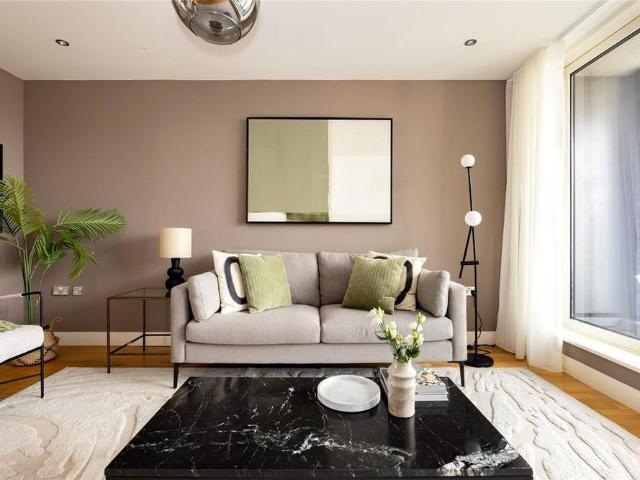 3 bedroom flat to rent