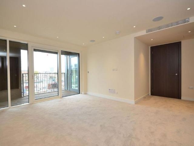 3 bedroom flat to rent