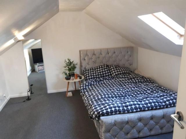 3 bedroom flat to rent