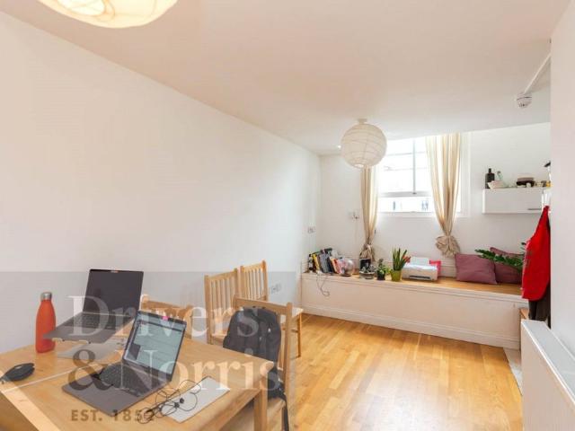 3 Bedroom Flat to Rent
