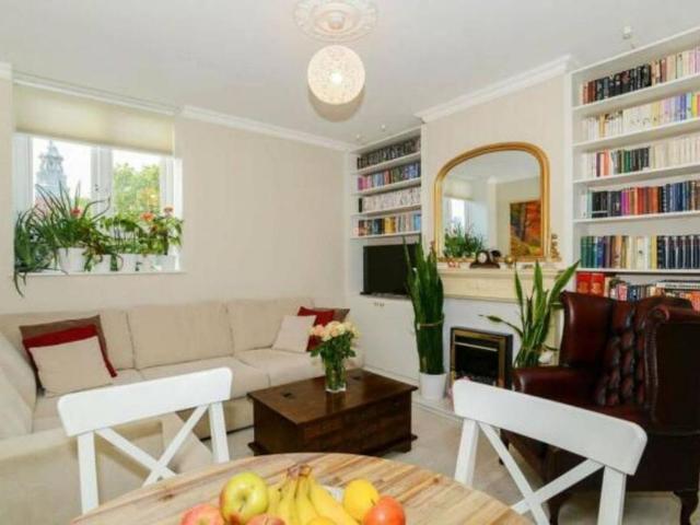 3 bedroom flat to rent