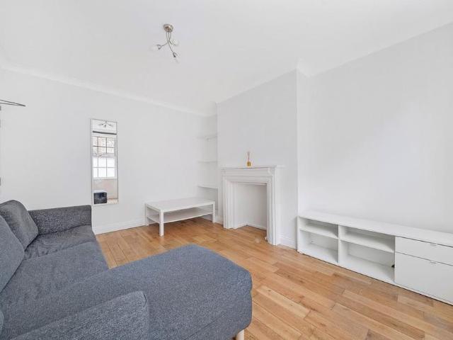 3 bedroom flat to rent