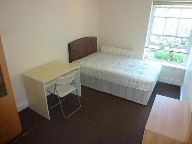 3 bedroom flat to rent