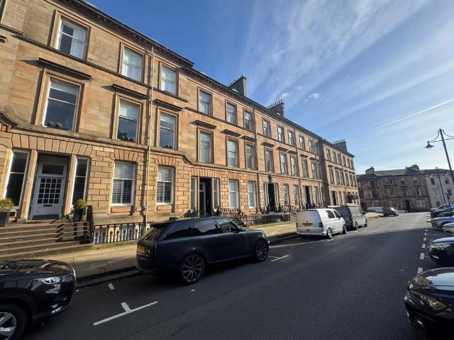 3 bedroom flat to rent