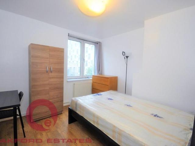 3 bedroom flat to rent