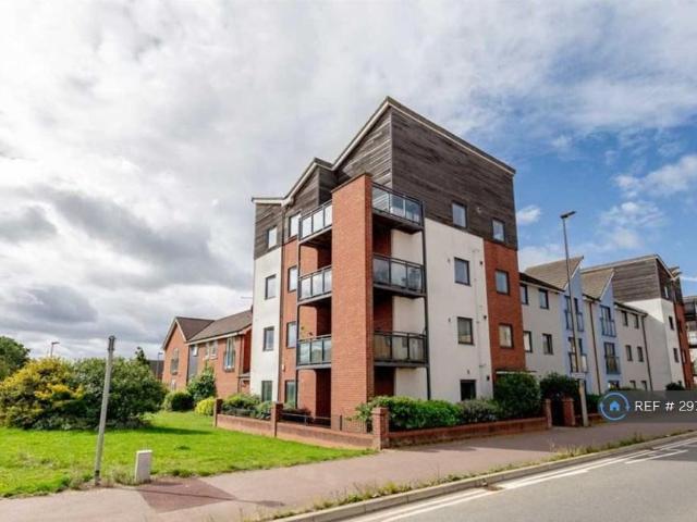 3 bedroom flat to rent