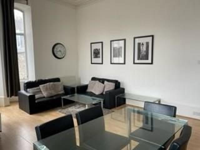 3 bedroom flat to rent