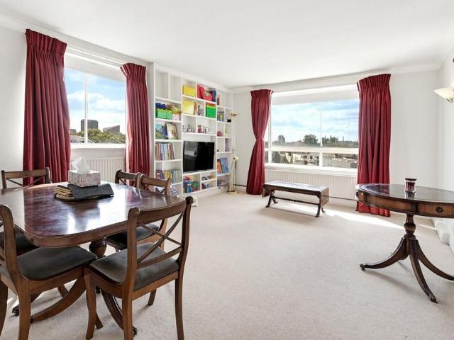 3 bedroom flat to rent