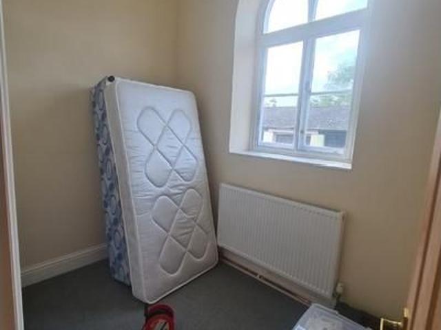 3 bedroom flat to rent