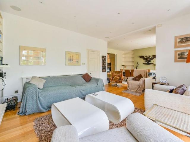3 bedroom flat to rent