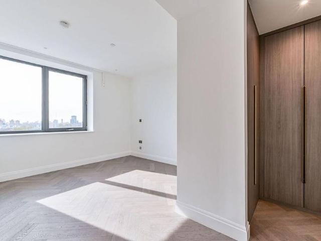 3 bedroom flat to rent