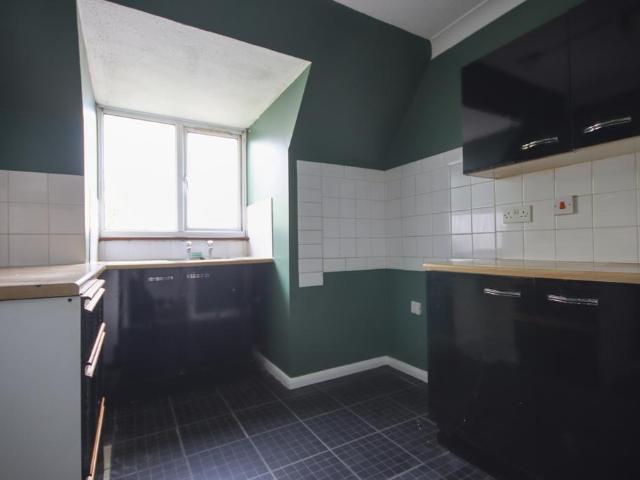 3 bedroom flat to rent