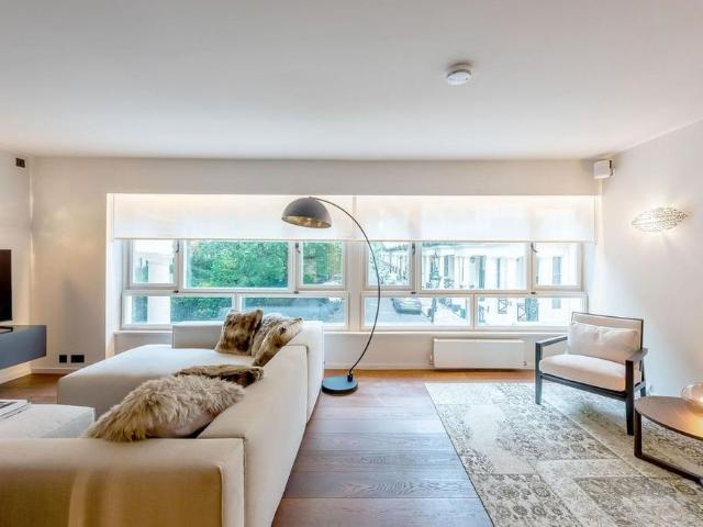 3 bedroom flat to rent