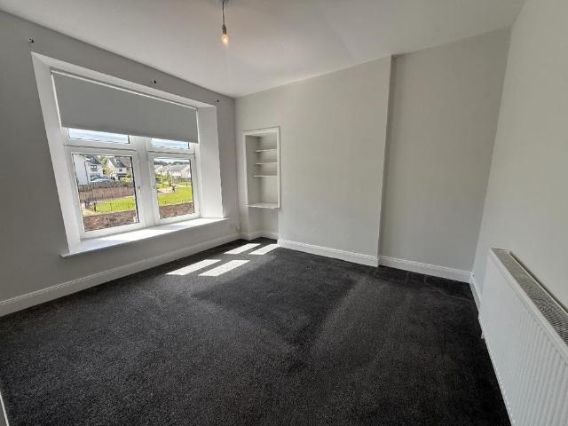3 bedroom flat to rent