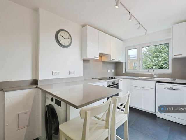 3 bedroom flat to rent