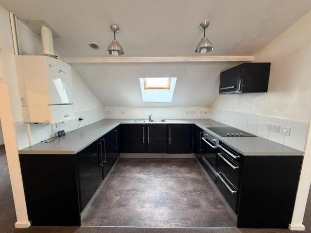 3 bedroom flat to rent