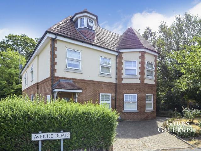 3 bedroom flat to rent