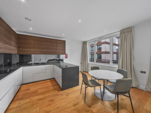 3 bedroom flat to rent