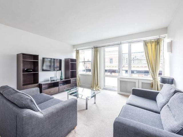 3 bedroom flat to rent