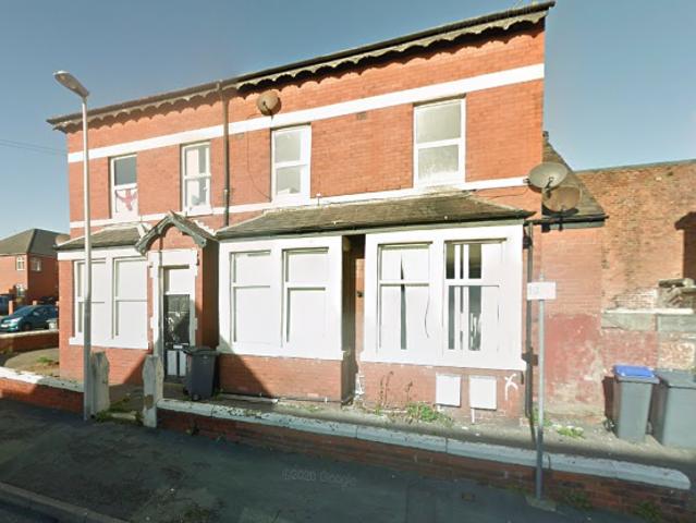 3 bedroom flat to rent