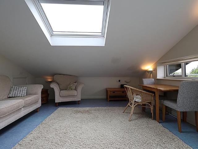 3 bedroom flat to rent