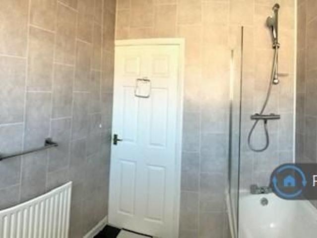 3 bedroom flat to rent
