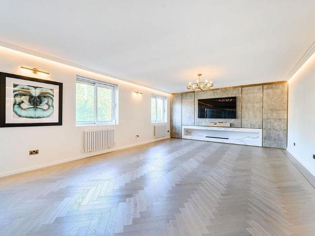 3 bedroom flat to rent