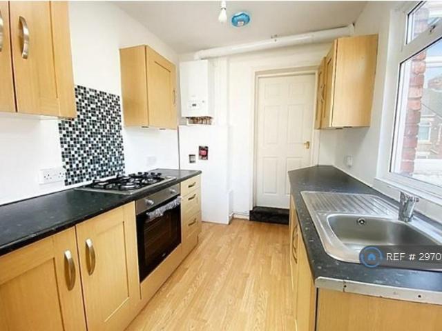 3 bedroom flat to rent