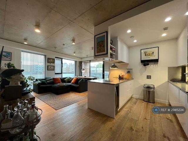 3 bedroom flat to rent