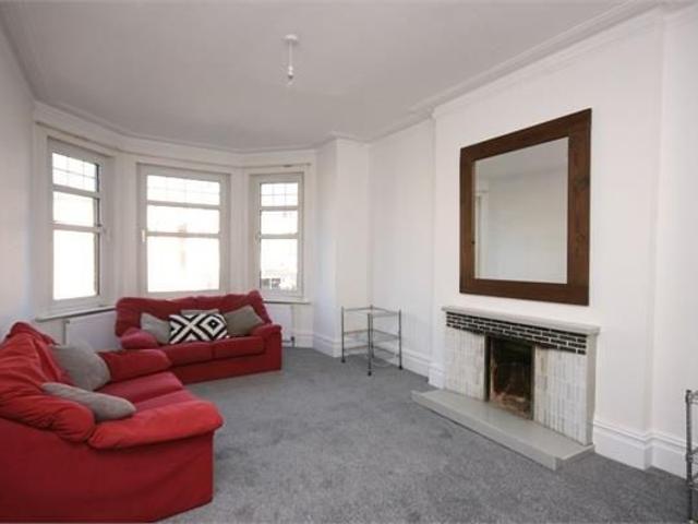 3 bedroom flat to rent