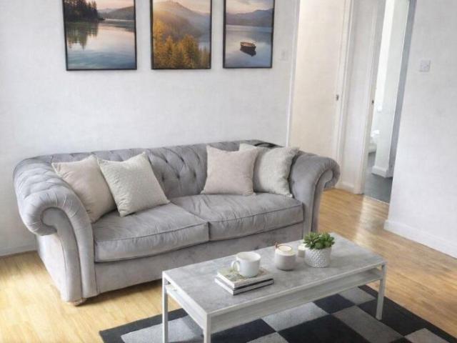 3 bedroom flat to rent