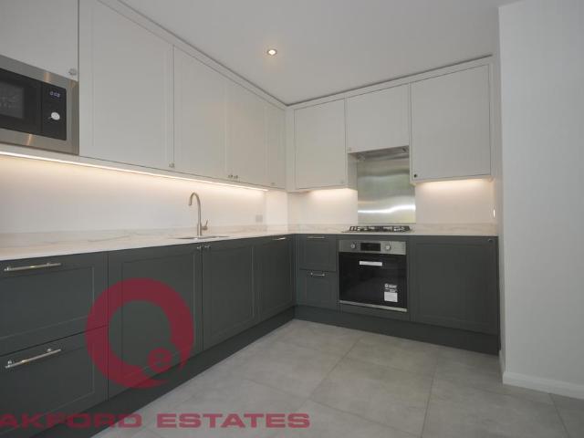 3 bedroom flat to rent