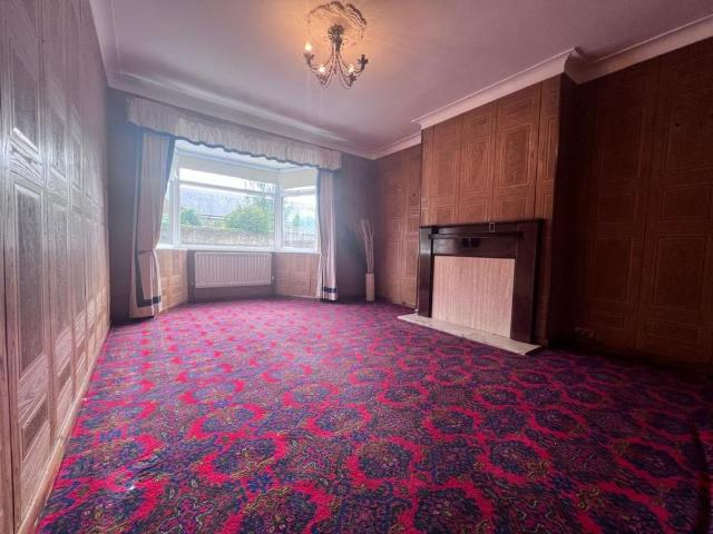 3 bedroom flat to rent
