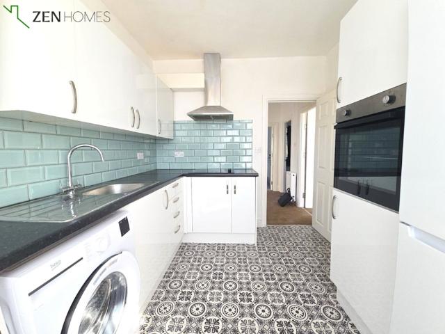 3 bedroom flat to rent