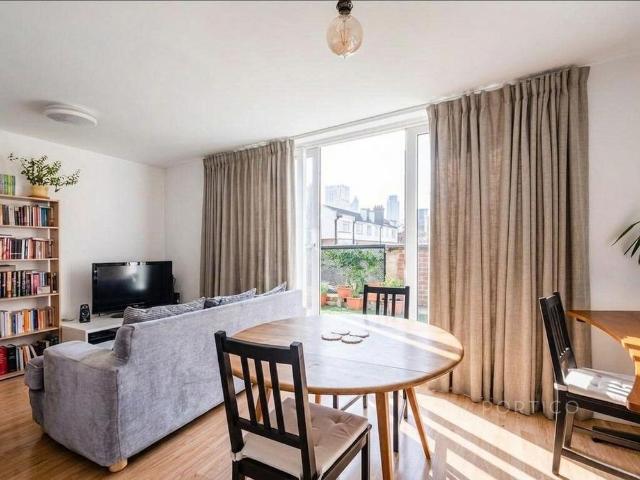 3 bedroom flat to rent
