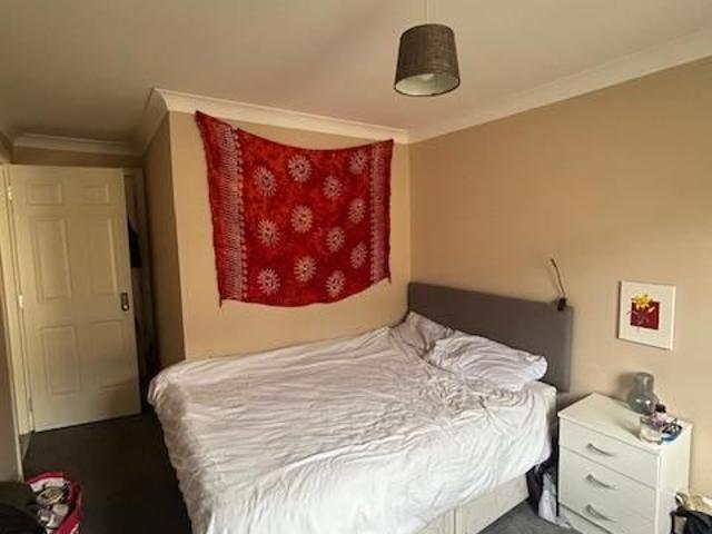 3 bedroom flat to rent