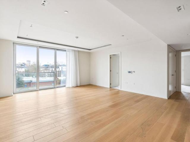 3 bedroom flat to rent