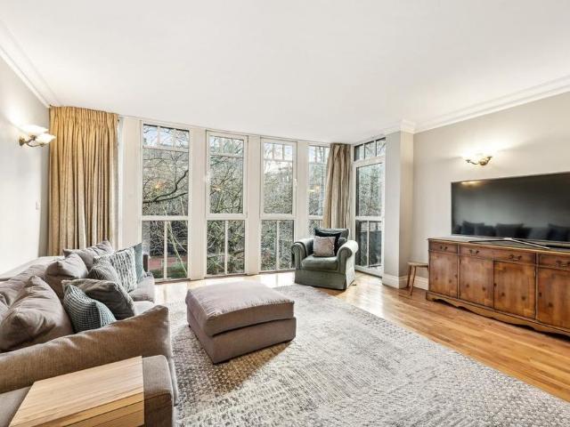 3 bedroom flat to rent