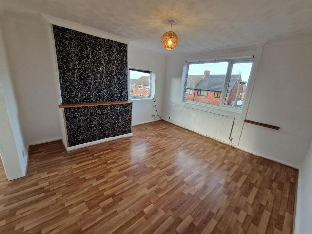 3 bedroom flat to rent
