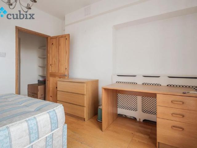 3 bedroom flat to rent