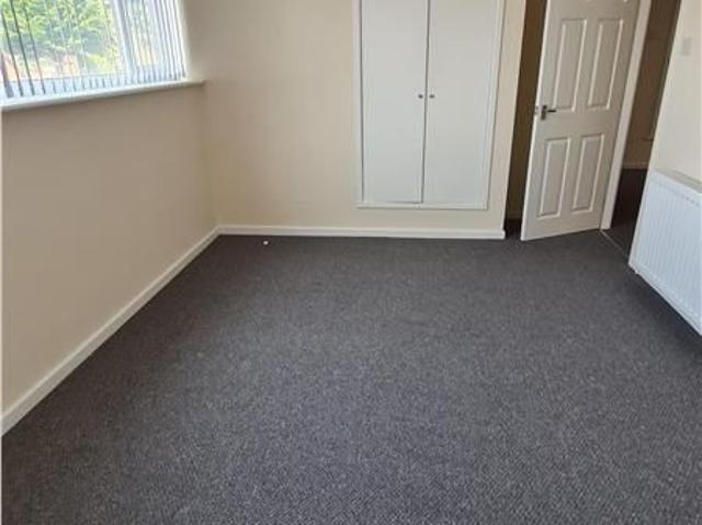 3 bedroom flat to rent