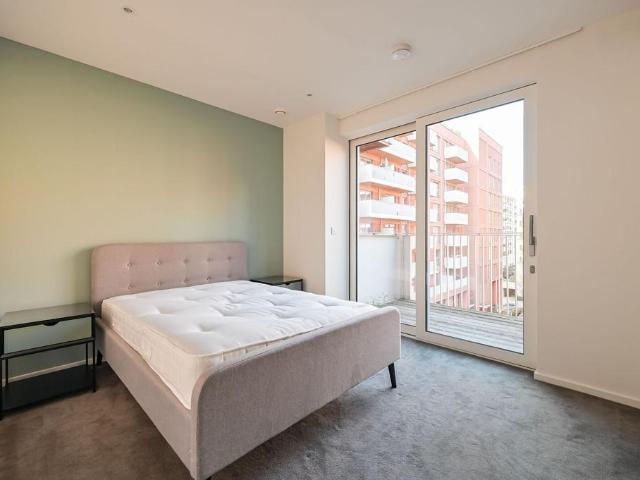 3 bedroom flat to rent
