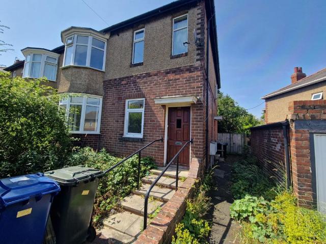 3 bedroom flat to rent