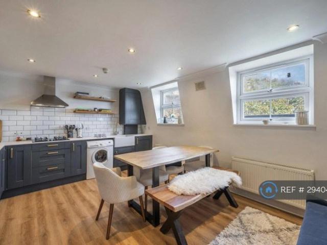 3 bedroom flat to rent