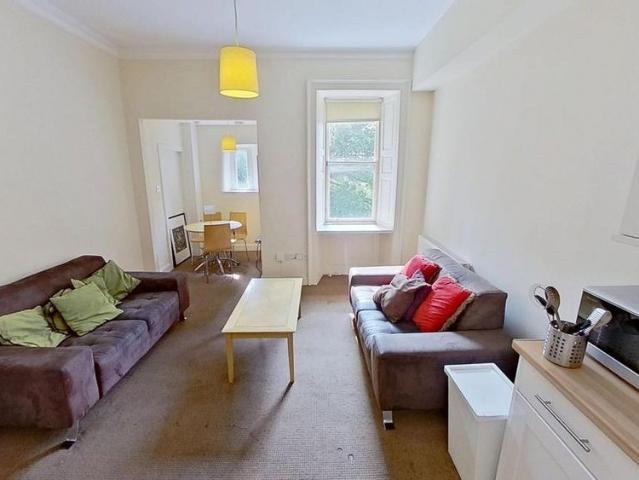 3 bedroom flat to rent